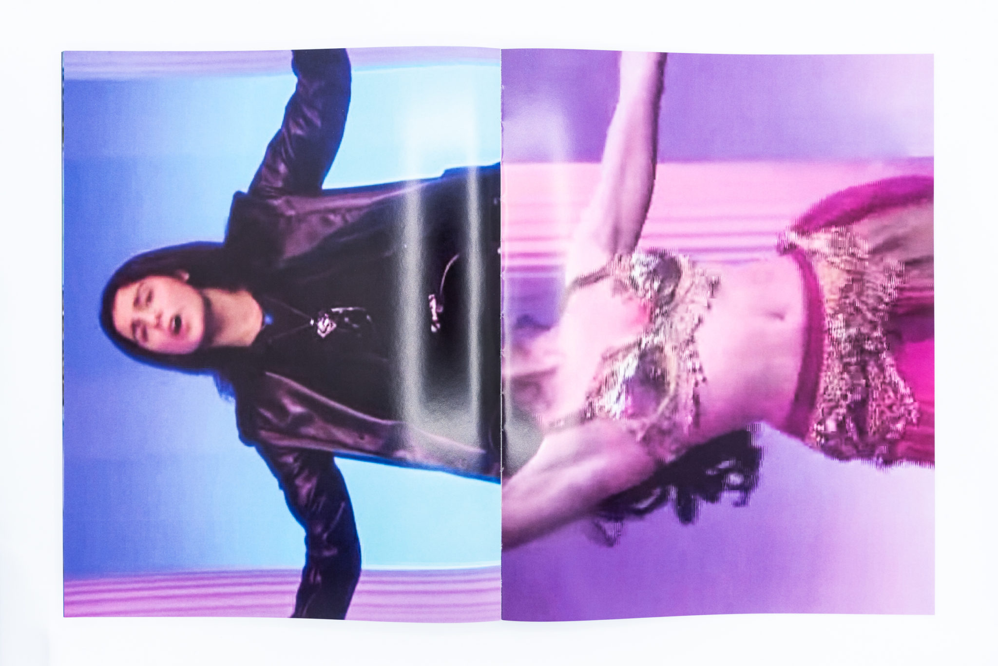 Soleil of Persian Square – Hannah Darabi – Peinture Fraiche